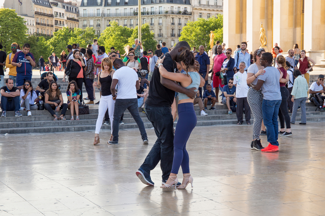 French Traditions that Kids love | LingoCircle